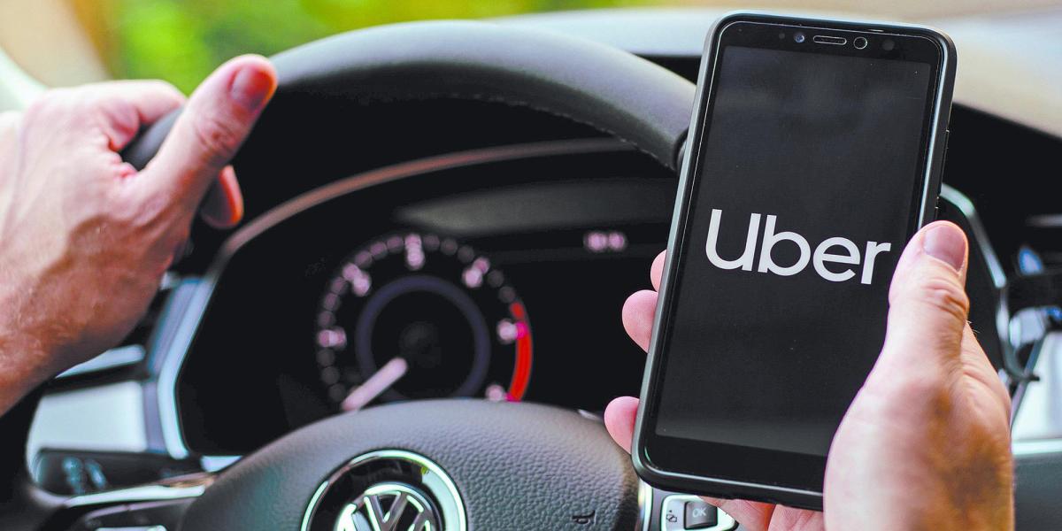 Uber y Nvidia suman fuerzas para desplegar 100,000 vehículos sin chofer a partir de 2027
