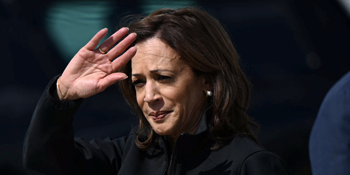 Kamala Harris felicita a Sheinbaum por "su histórica toma de posesión"