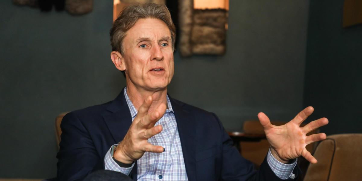 Un mundo digital demanda más habilidades blandas: Greg Brown