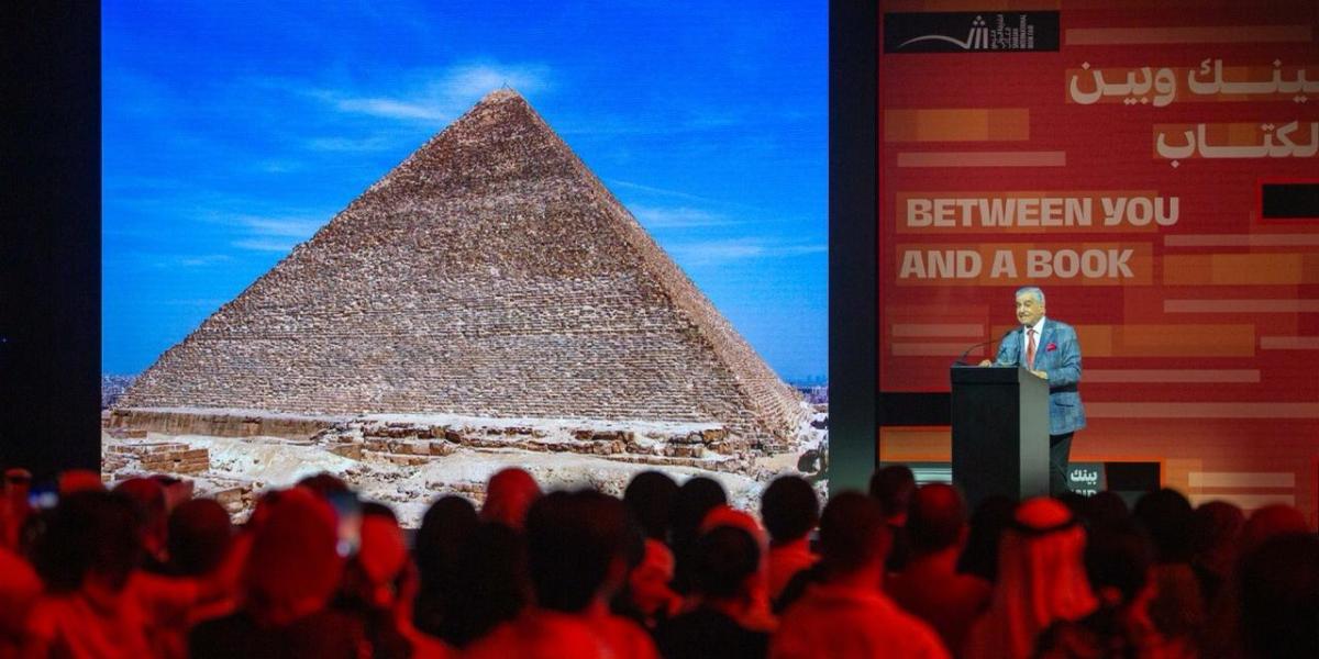 El egiptólogo Zahi Hawass revela en Sharjah inédito descubrimiento en ...