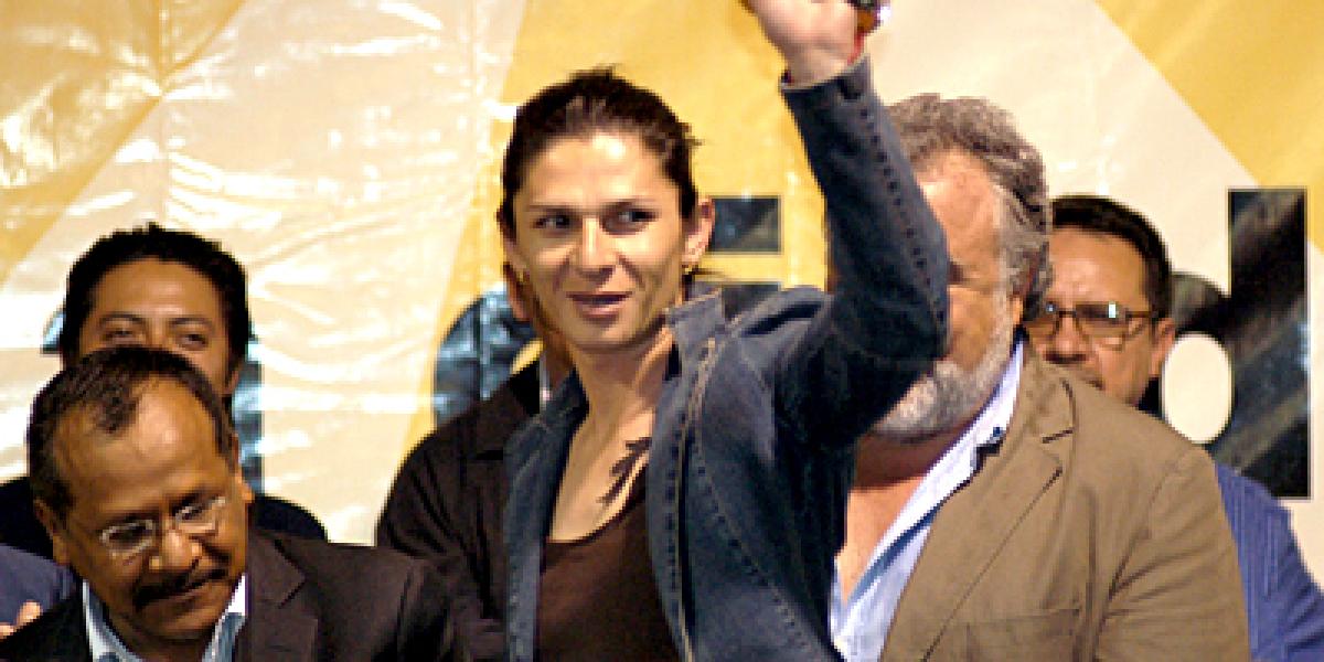 Ana Guevara se salva de sanción del IFE