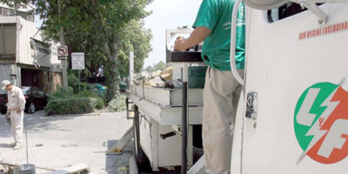 En un mes iniciará contratación de electricistas: CFE