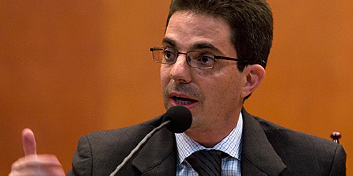 ¿Quién es Alberto Bazbaz?