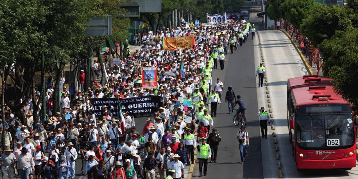 Marcha por la paz llega a CU