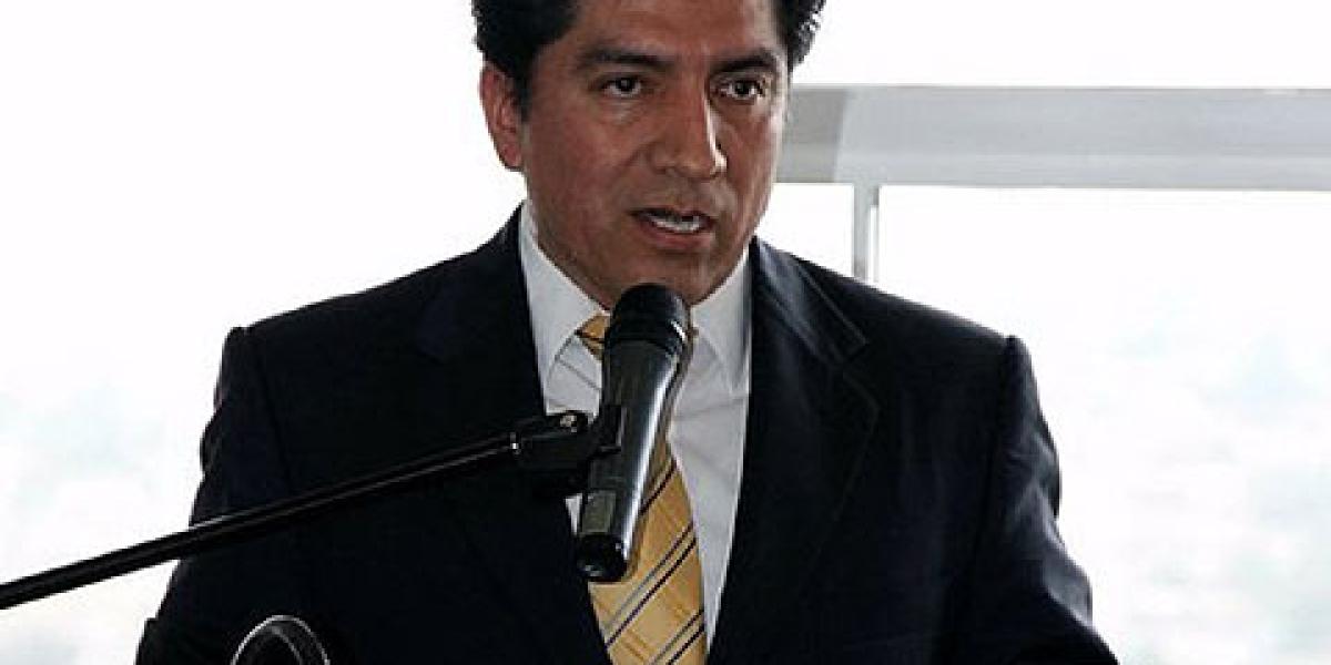 Héctor Contreras: Se decide sin conocer realidad de entidades