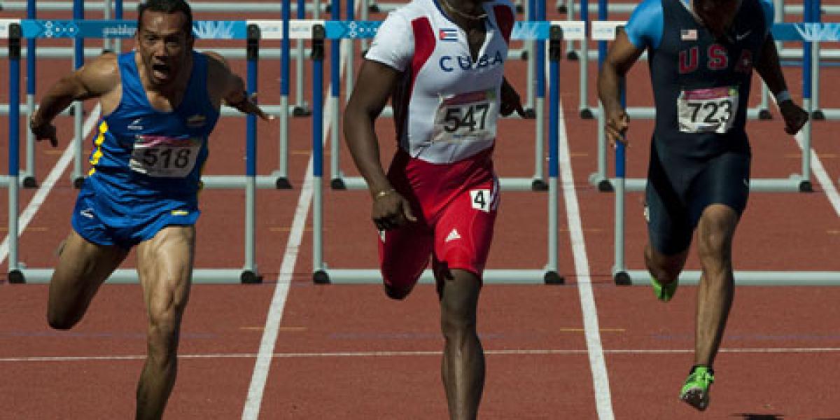 Dayron, el rey de los 110 metros con vallas