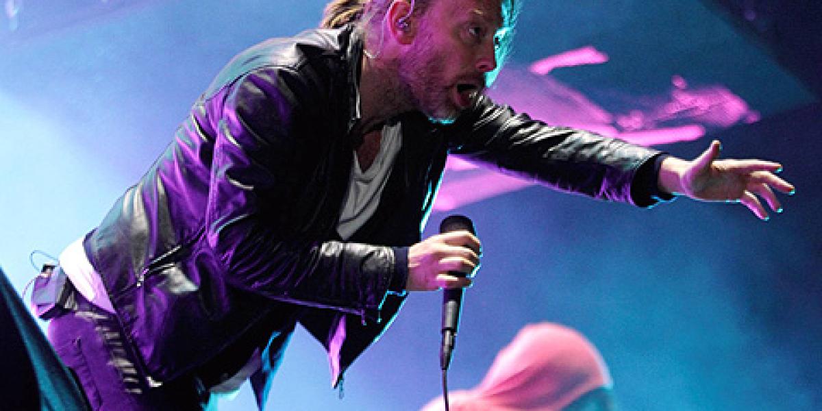 Radiohead logra comunión musical con sus fans