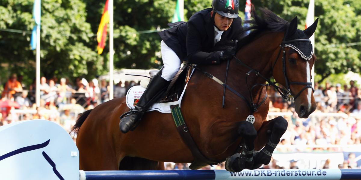 Mexicano Alberto Michán avanza a final