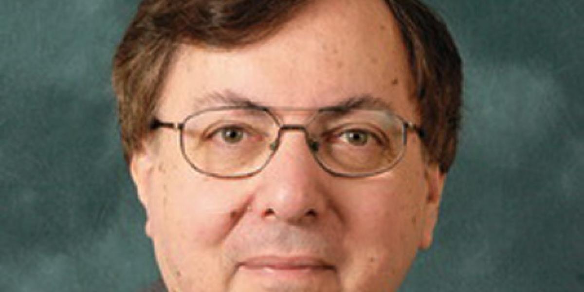 Educar a los políticos, propone Howard Alper