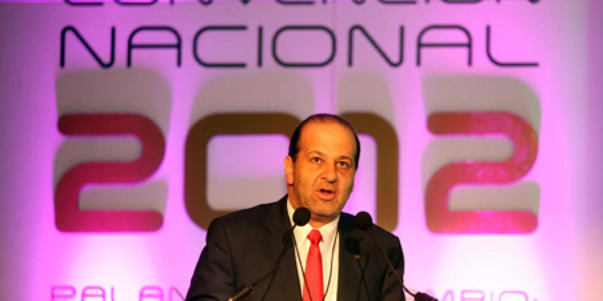 Telmex ya cumplió Acuerdo ?de Convergencia: Héctor Slim