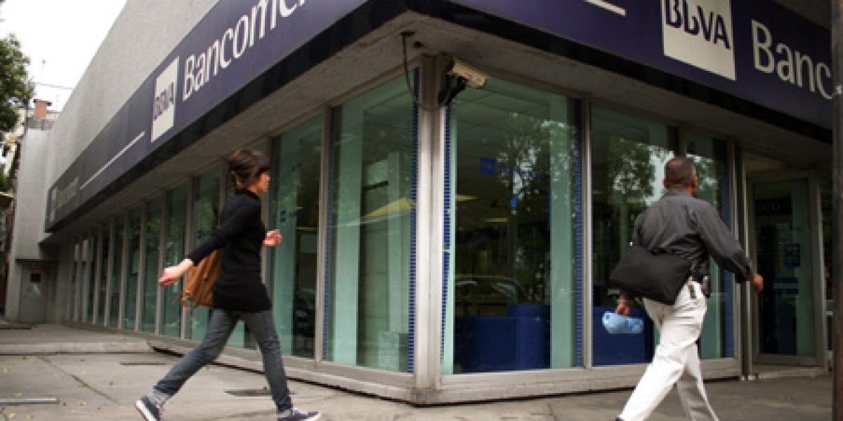 Afore Bancomer comete error; Consar la multa