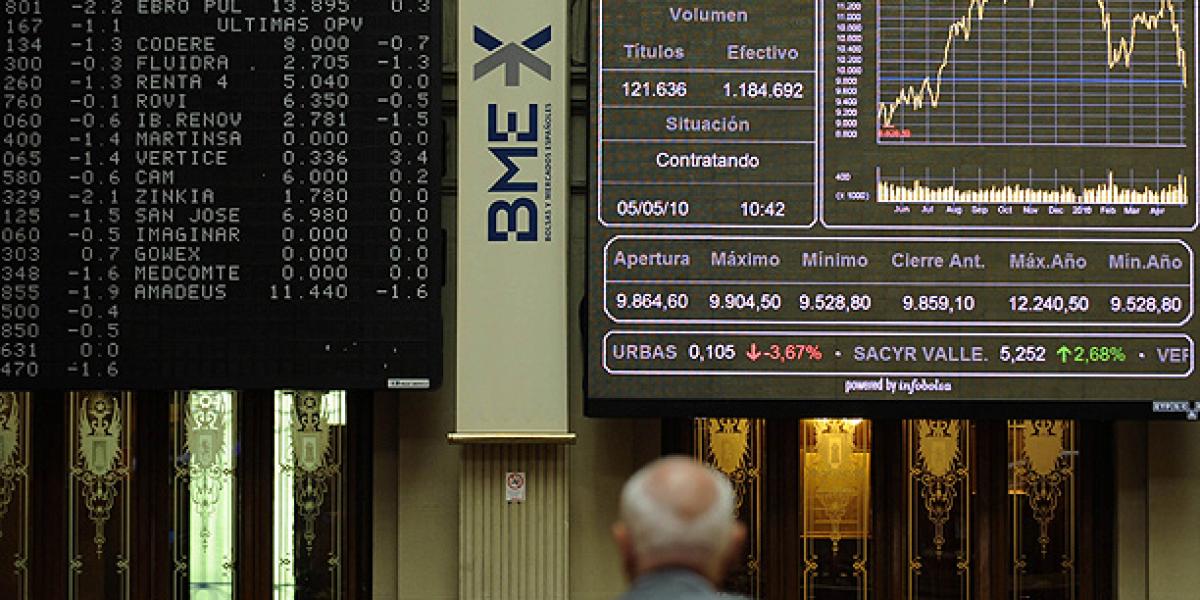 Banca arrastra al Ibex 35; prima repunta
