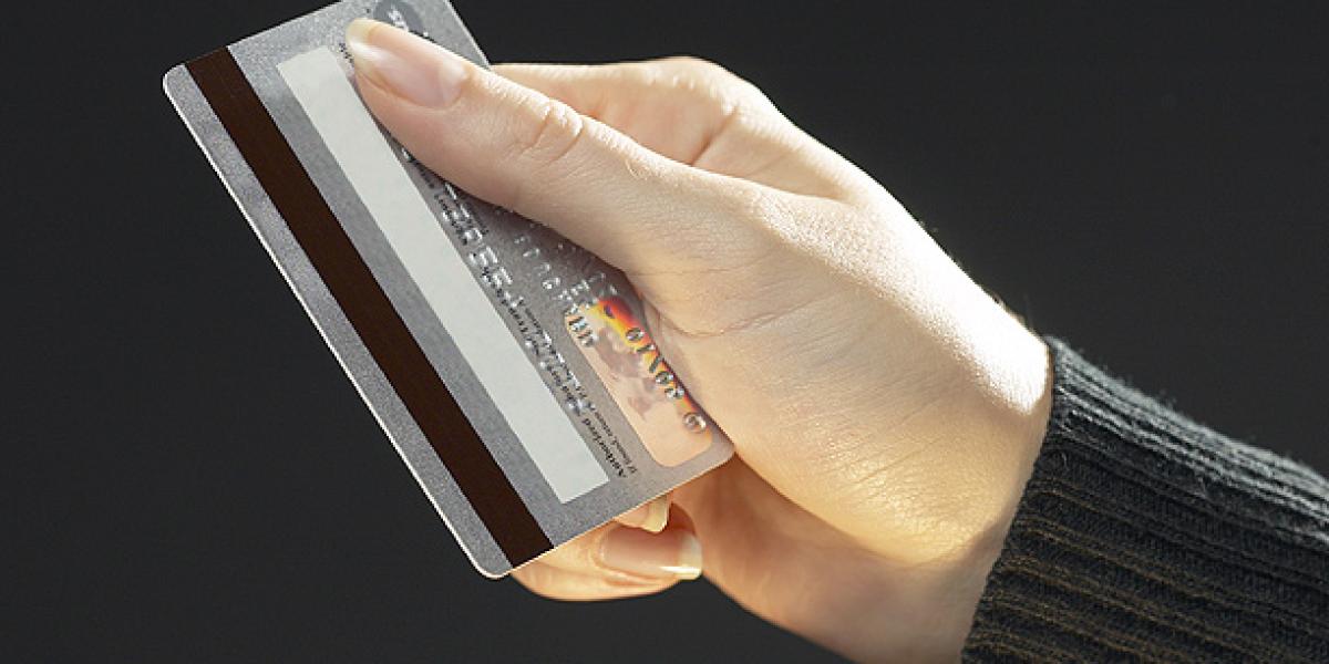 Chip no impide clonación de tarjetas: Condusef