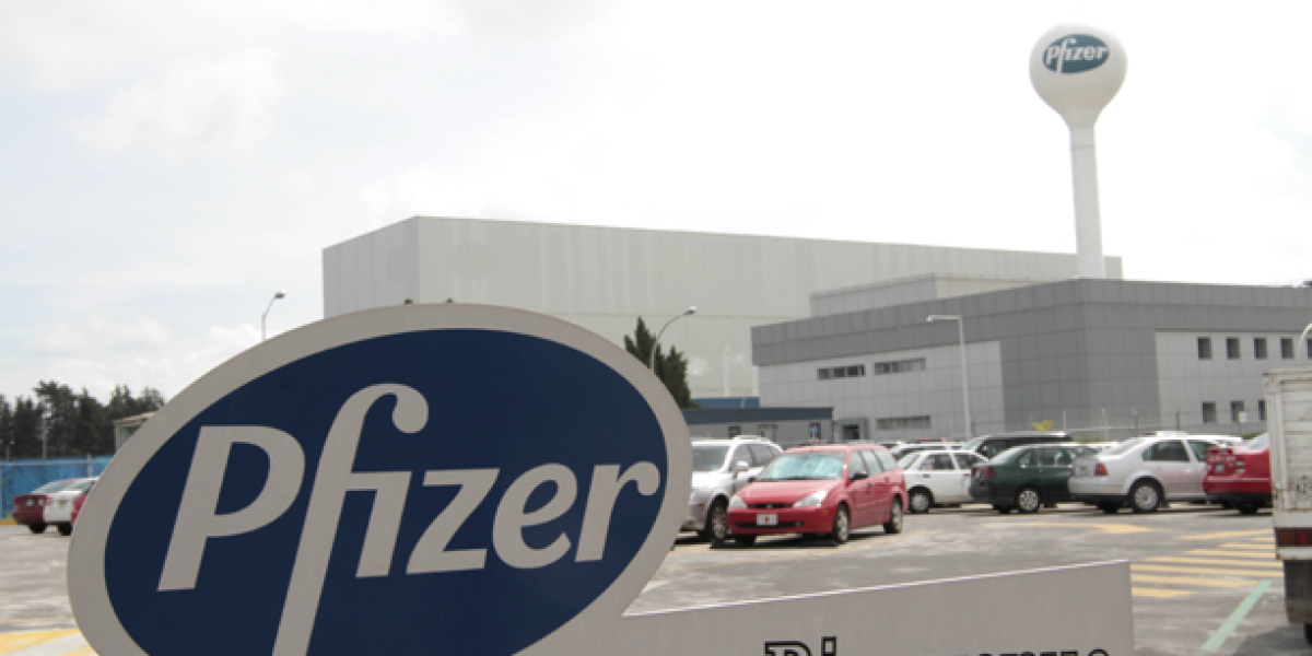 Reestructura alivia ingresos de Pfizer