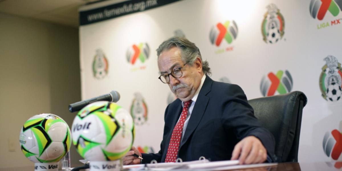 Decio de María, valiente e incongruente