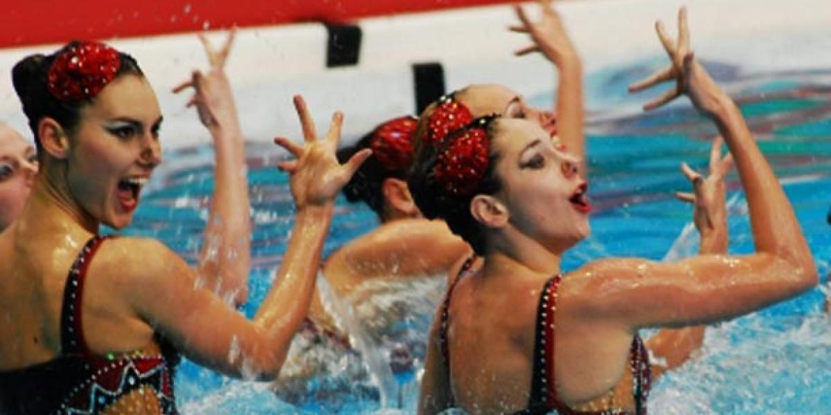 Mexicanas ganan 4 oros en nado sincronizado