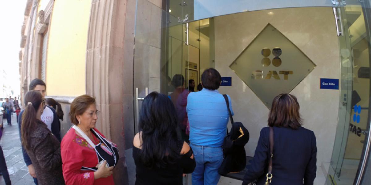 En Qro suman 400 los incumplidos ante el SAT