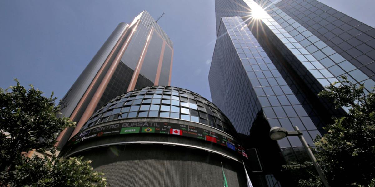 Bolsa mexicana extiende el repunte y registra un nuevo máximo histórico