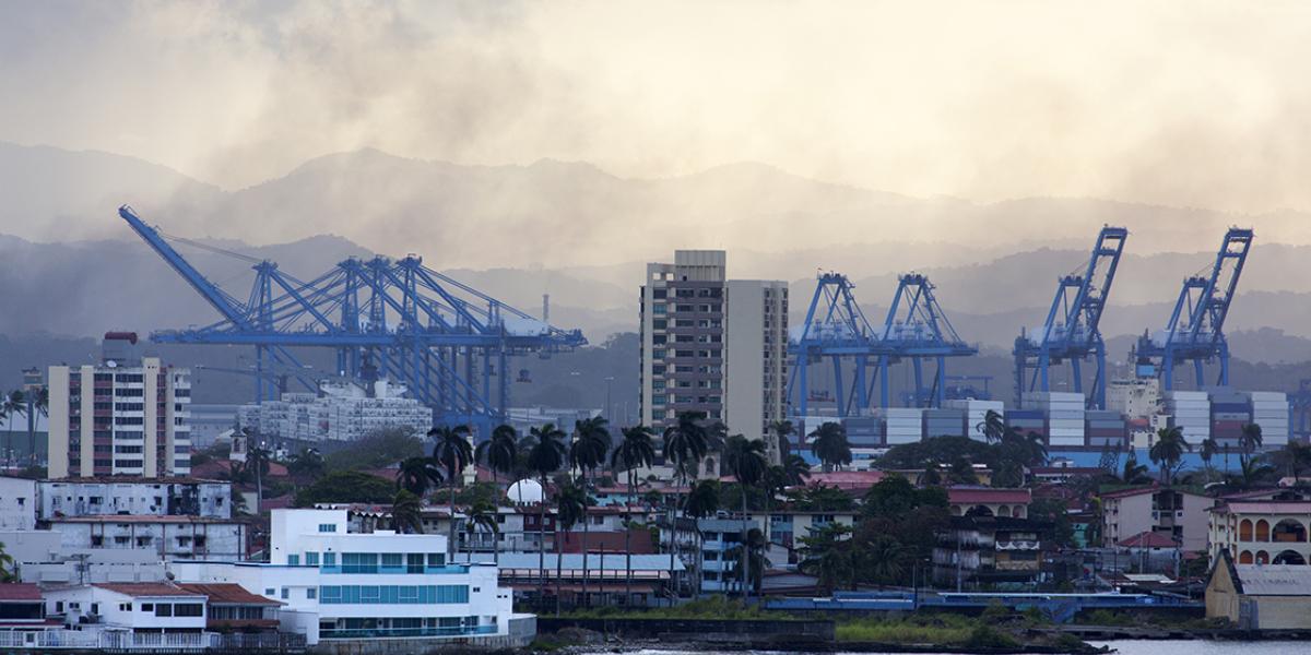 Retrasan apertura de puerto seco en Panamá