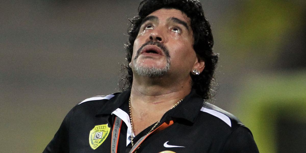 Suspenden juicio sobre muerte de Maradona por cuestionamientos a una jueza