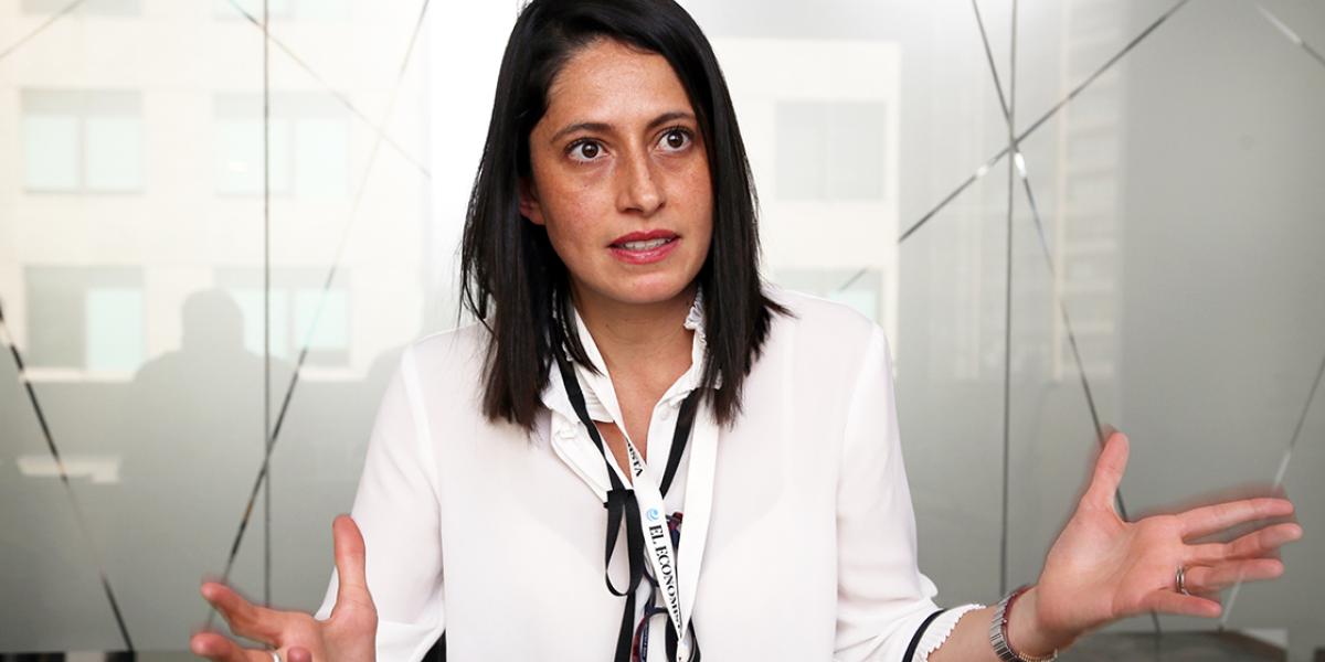 Desatinado, cárcel preventiva a robo de combustible: Adriana Greaves