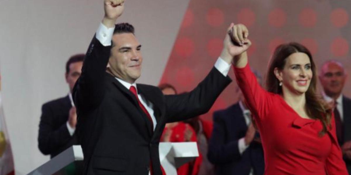 Alejandro Moreno asume presidencia del PRI