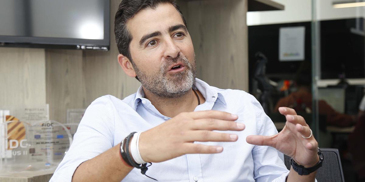 Crowdfunding se abre a intermediarios no bancarios: Lendera