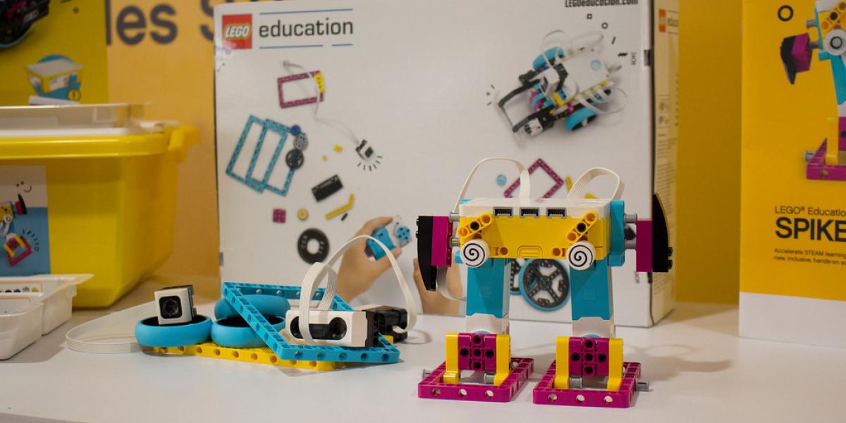 Presentan programa Spike para promover STEAM en niños