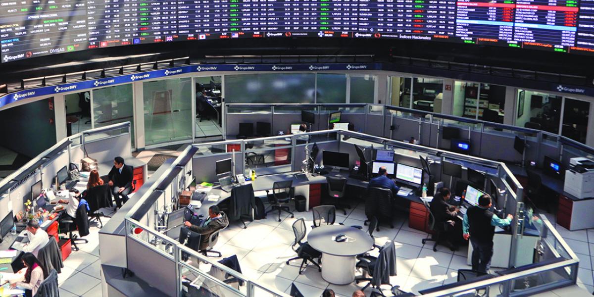 Acciones Santander México suben más de 18% en la BMV tras oferta de ...