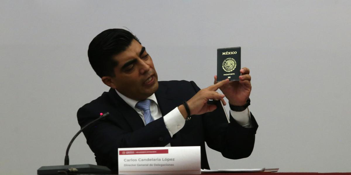 Fotogalería Sre Presenta Pasaporte Electrónico 4324