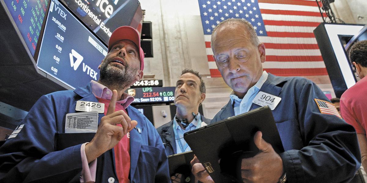 Wall Street cae con fuerza tras declaraciones de Powell sobre inflación