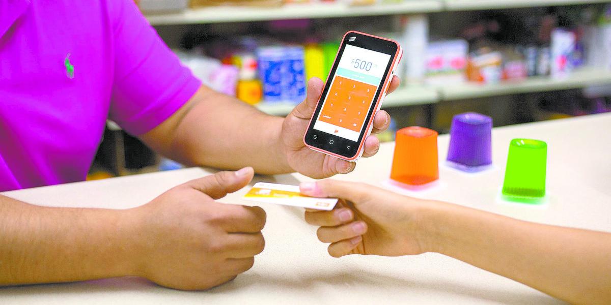 Fintech van por el mercado de remesas