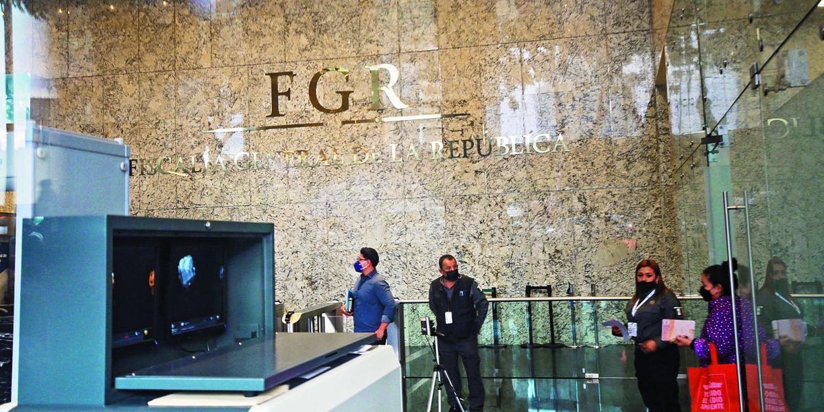 Mantiene FGR abiertas dos indagatorias por mal uso de Pegasus