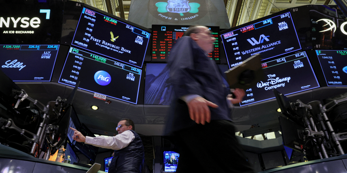 Wall Street cierra en fuerte alza tras aminorar nerviosismo sobre situación de bancos