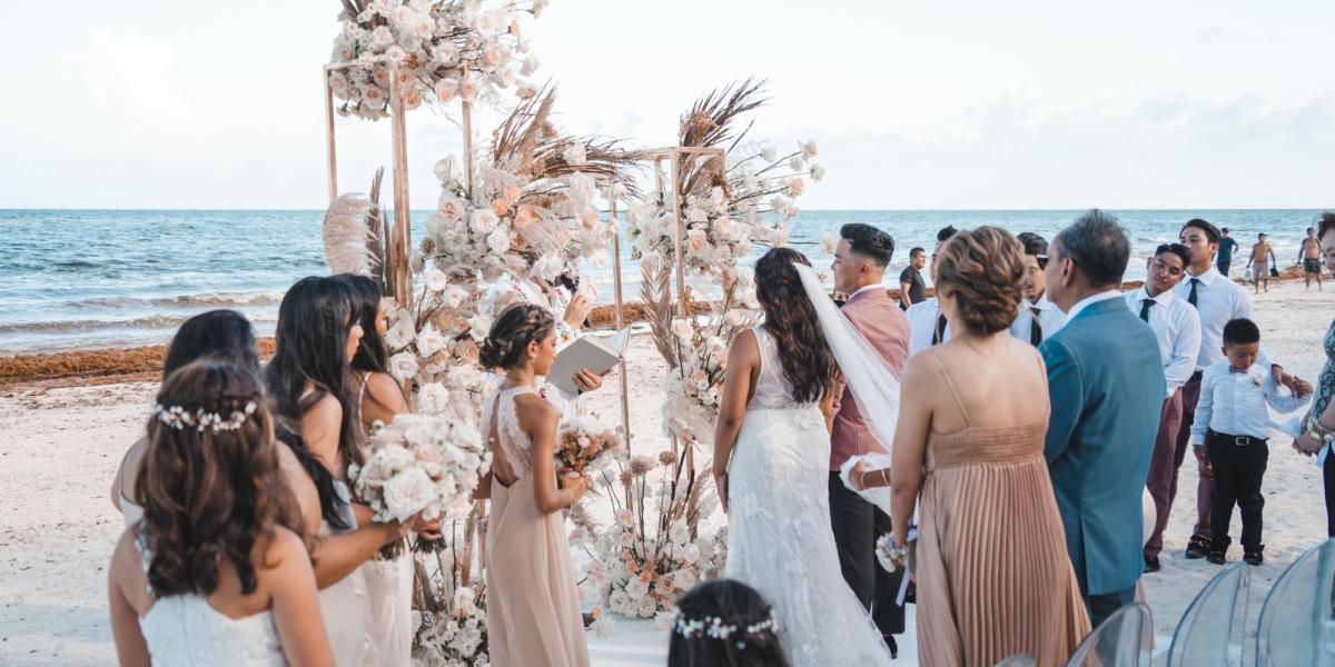 ¡Mía en Tulum: el mejor beach club para tu boda o eventos!