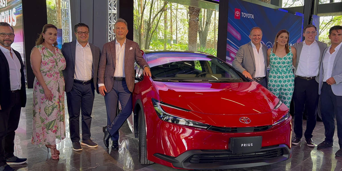 Toyota lanza en México su nueva generación de Prius