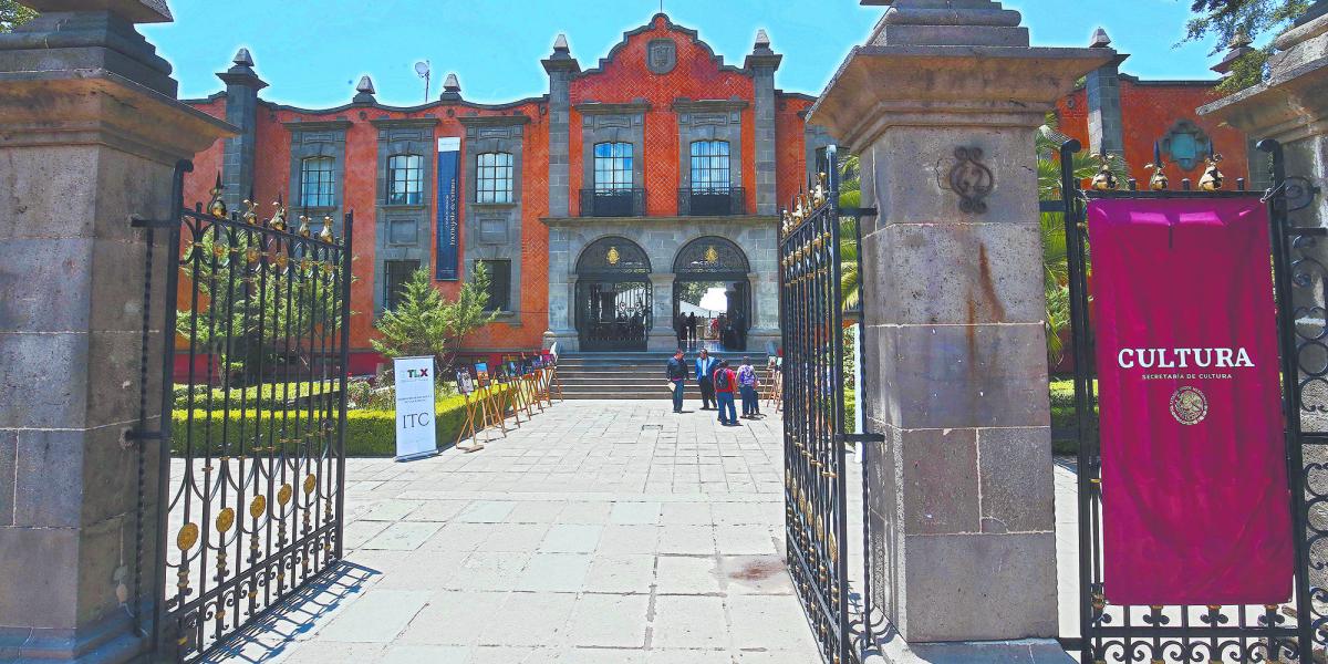 Descentralizan a 3 de 32 instituciones a nivel federal