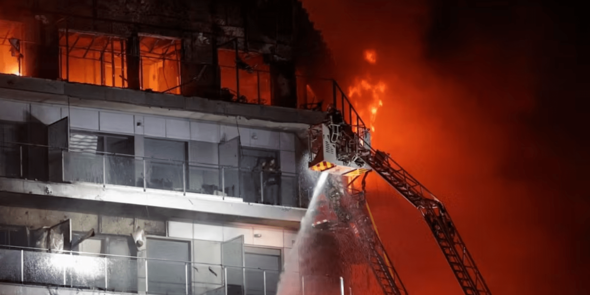 El incendio de Valencia: otro ejemplo del peligro de los materiales ...