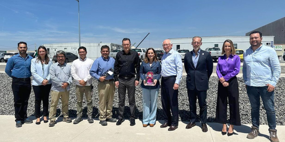 Inversión de AWS en Querétaro fortalece lazos entre México y EU: Ken Salazar