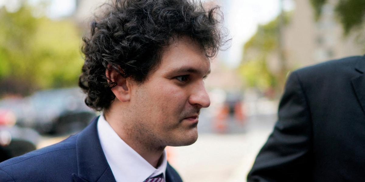 Sam Bankman-Fried es condenado a 25 años de cárcel por fraude ...
