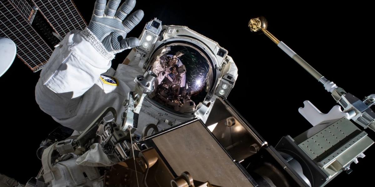 Un satélite ruso se rompe en el espacio dejando un centenar de escombros