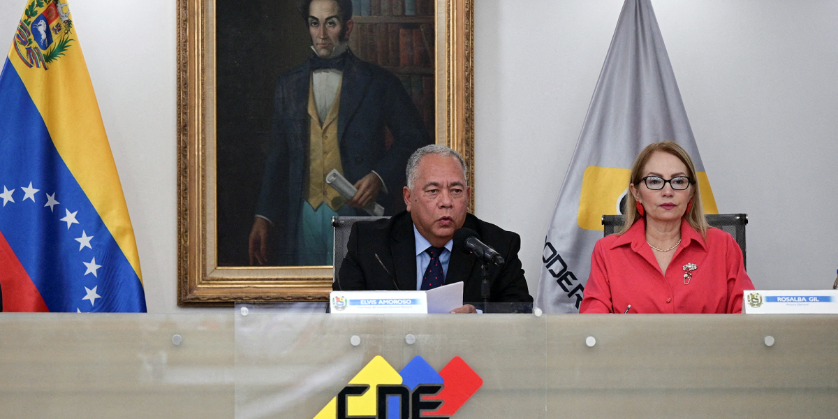 Autoridad electoral de Venezuela entrega las actas de las presidenciales al Tribunal Supremo