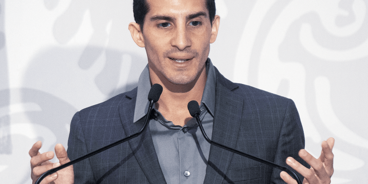 Conade pone a prueba el liderazgo de Rommel Pacheco