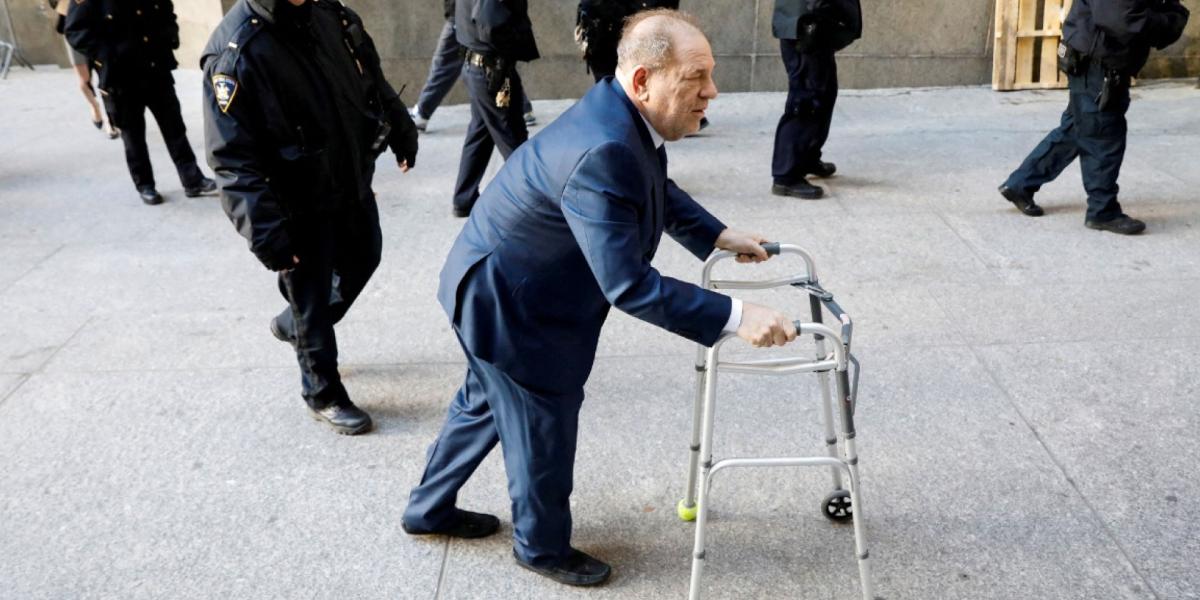 Corte de Nueva York anula condena por delito sexual al exproductor de cine Harvey Weinstein