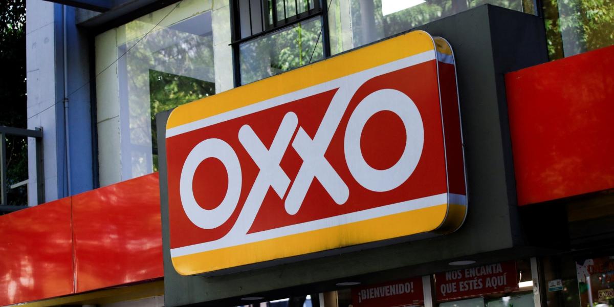 OXXO refuerza su estrategia de expansión con Smart y Nicho