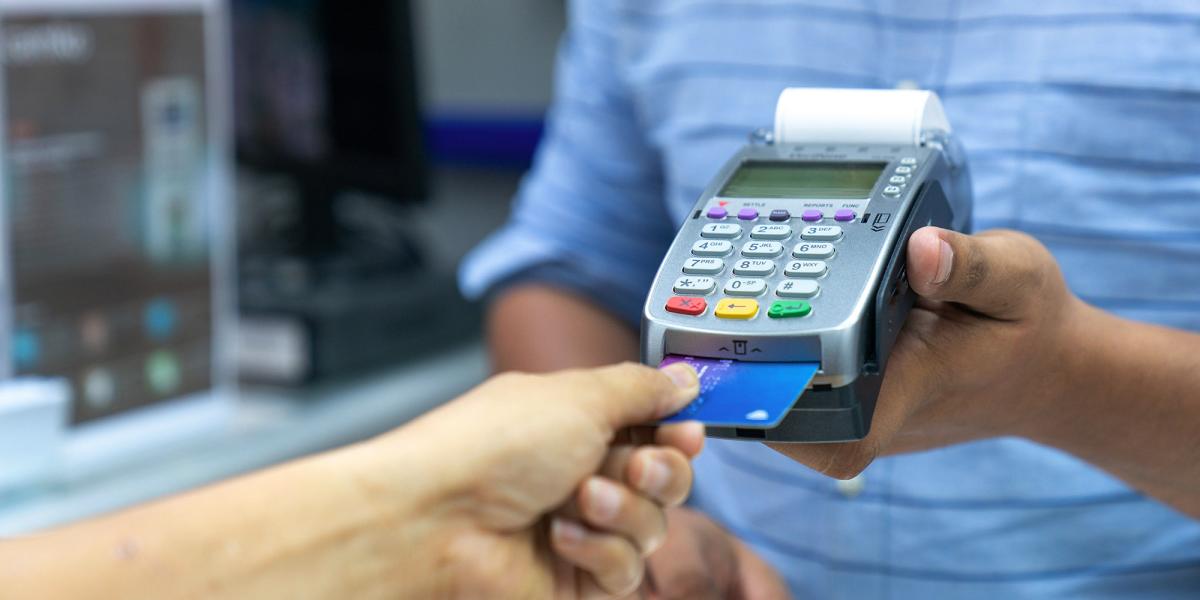 Aumentan en México los pagos con tarjeta y transferencias: ENIF 2024