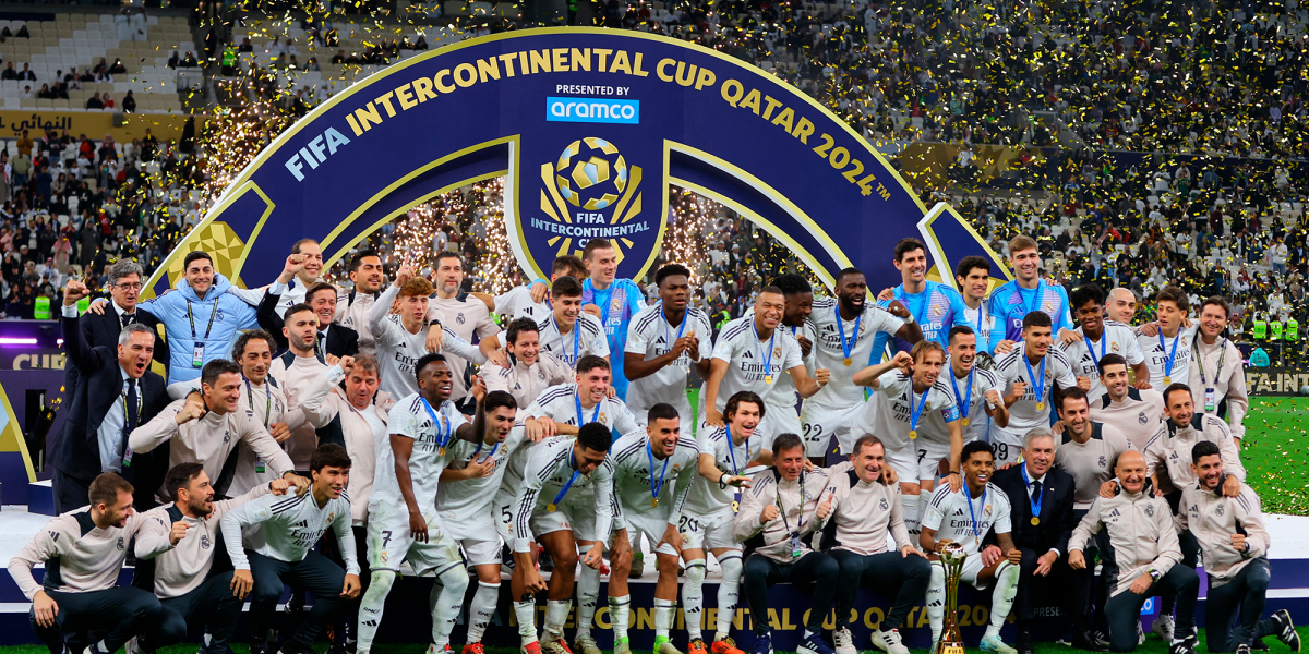 Real Madrid recupera Copa Intercontinental después de 22 años