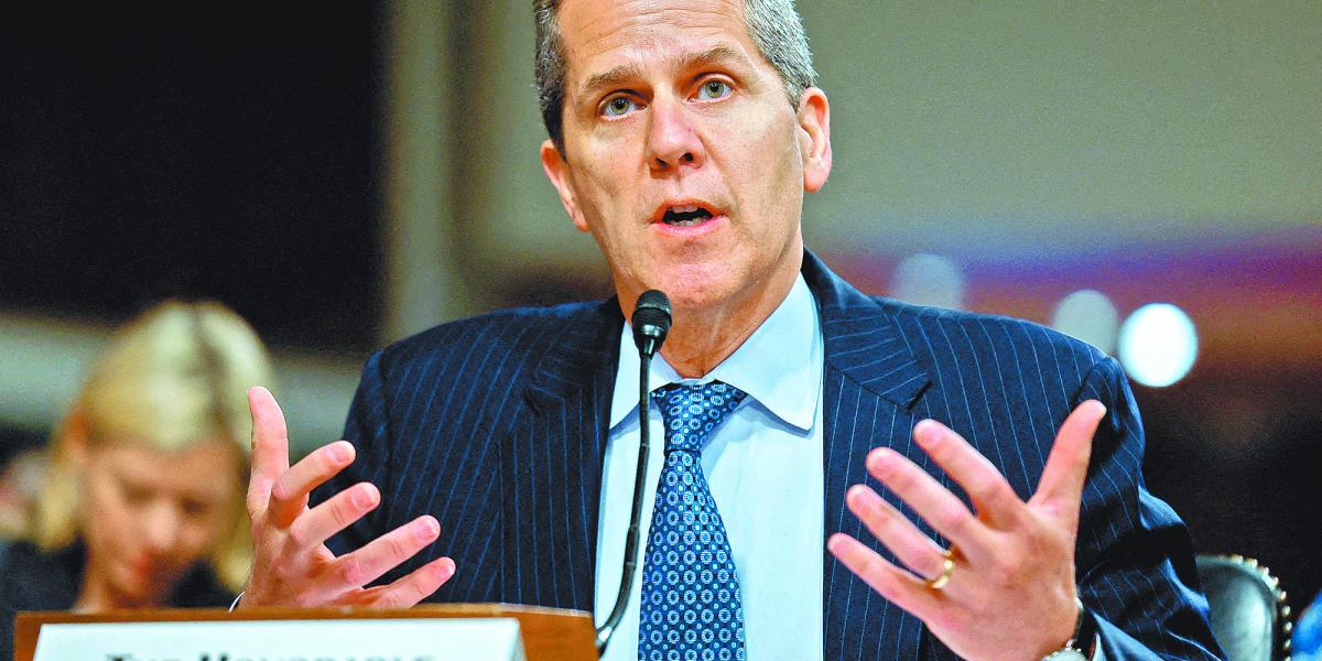 Renuncia a vicepresidencia de supervisión de la Fed Michael Barr