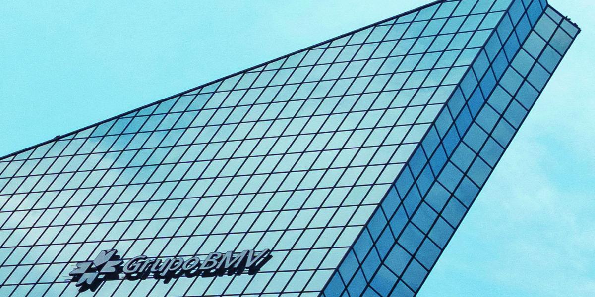 Bolsa mexicana alcanza nuevo máximo impulsada por Grupo México