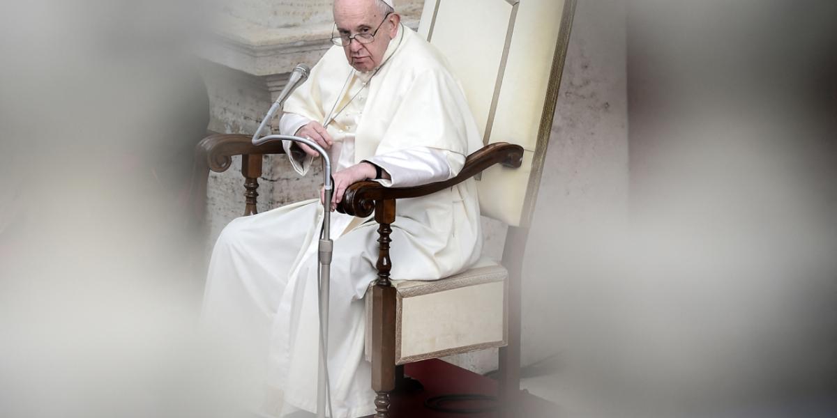 El estado de salud del papa Francisco sigue siendo "crítico pero estable": reporta el Vaticano